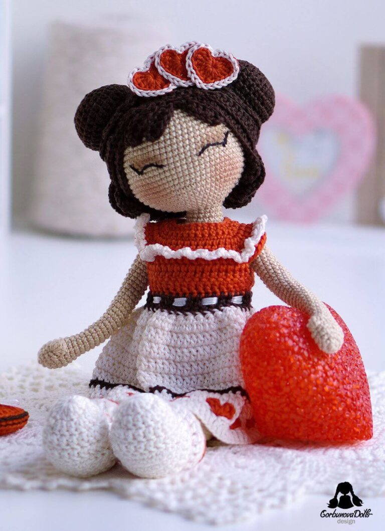 Easy Crochet Valentine Doll Pattern | No-sew Design